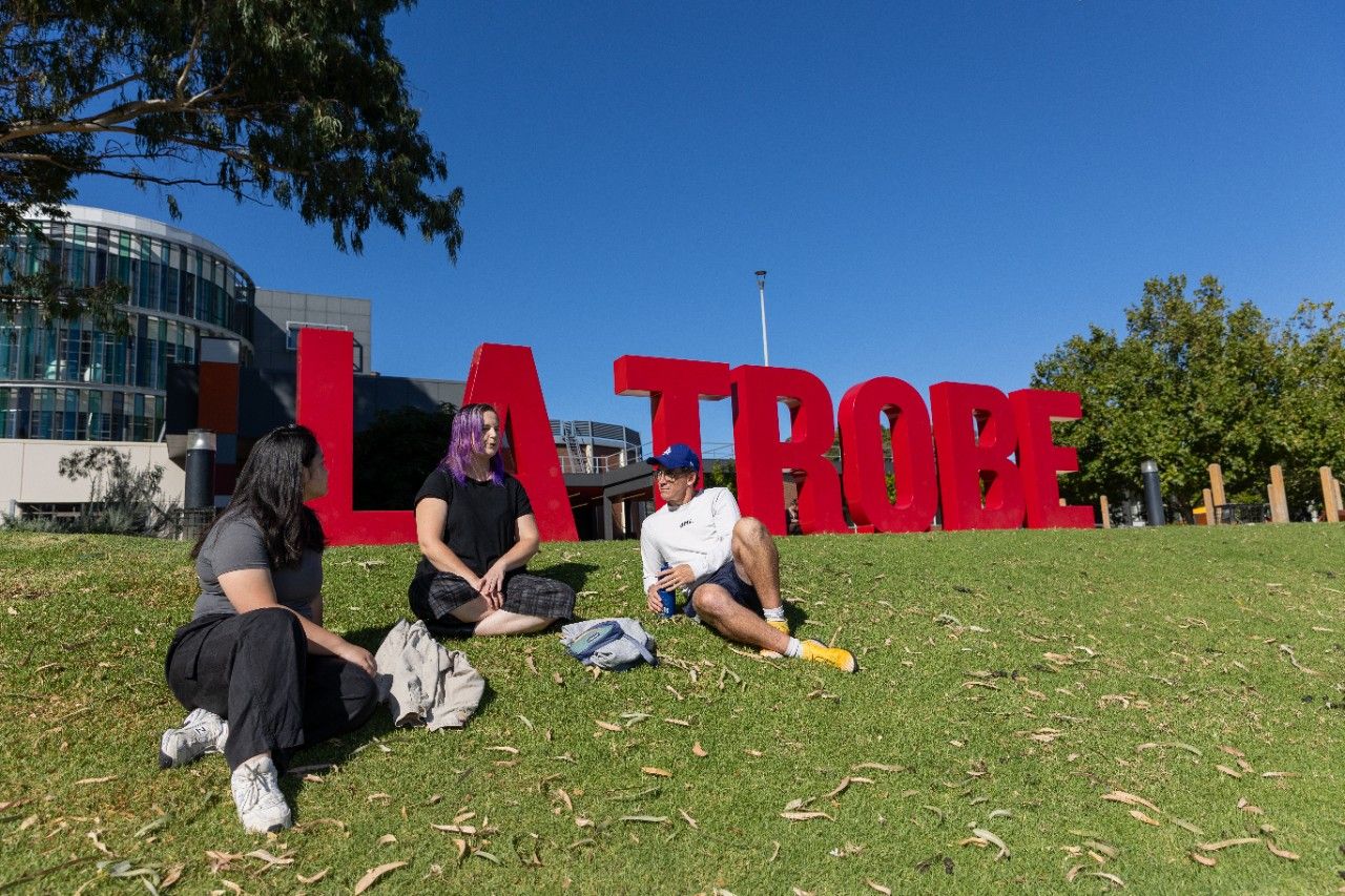 Campus tours, Campus locations, La Trobe University