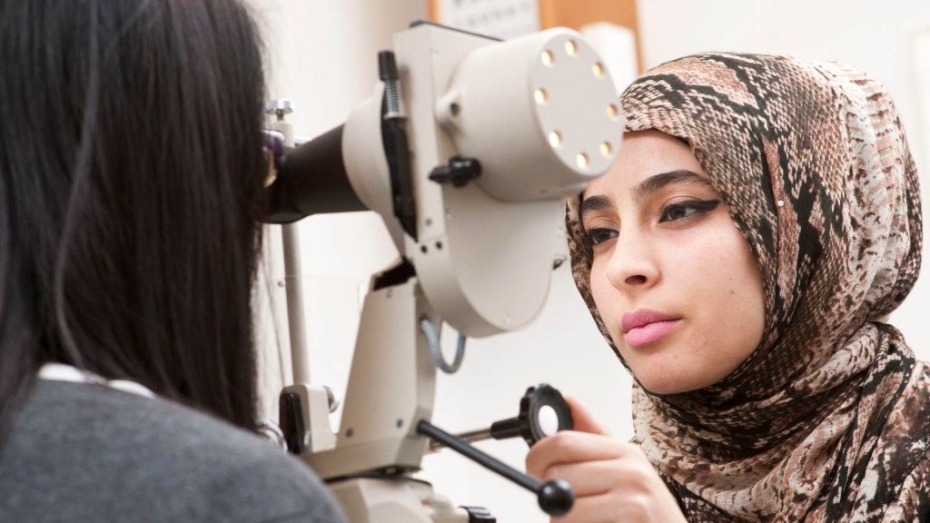 Bachelor of Orthoptics (Honours) | La Trobe University