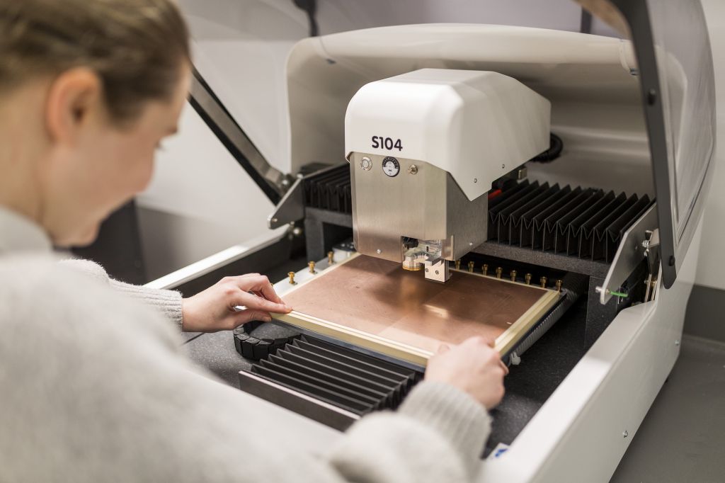 IoT Commercial Prototyping Workshop, Industry and Community, La Trobe ...