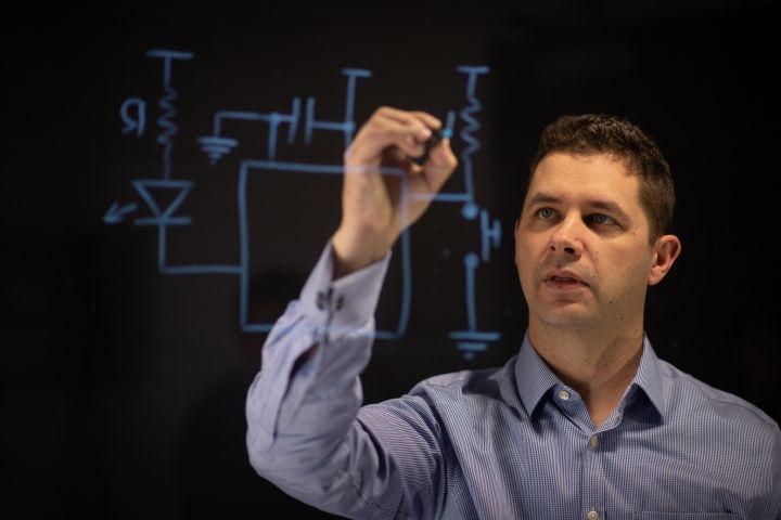 Lightbulb moments, News, La Trobe University