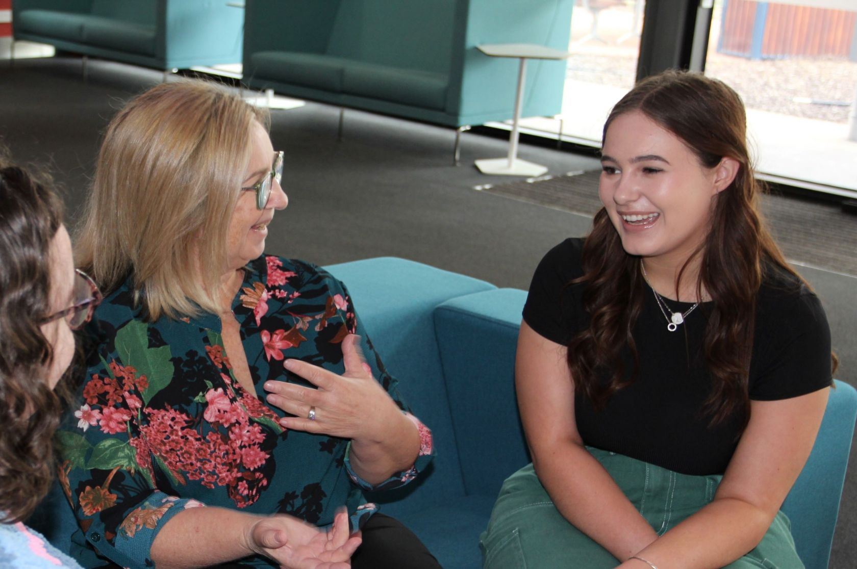Early offers for Year 11 students | Mirage News