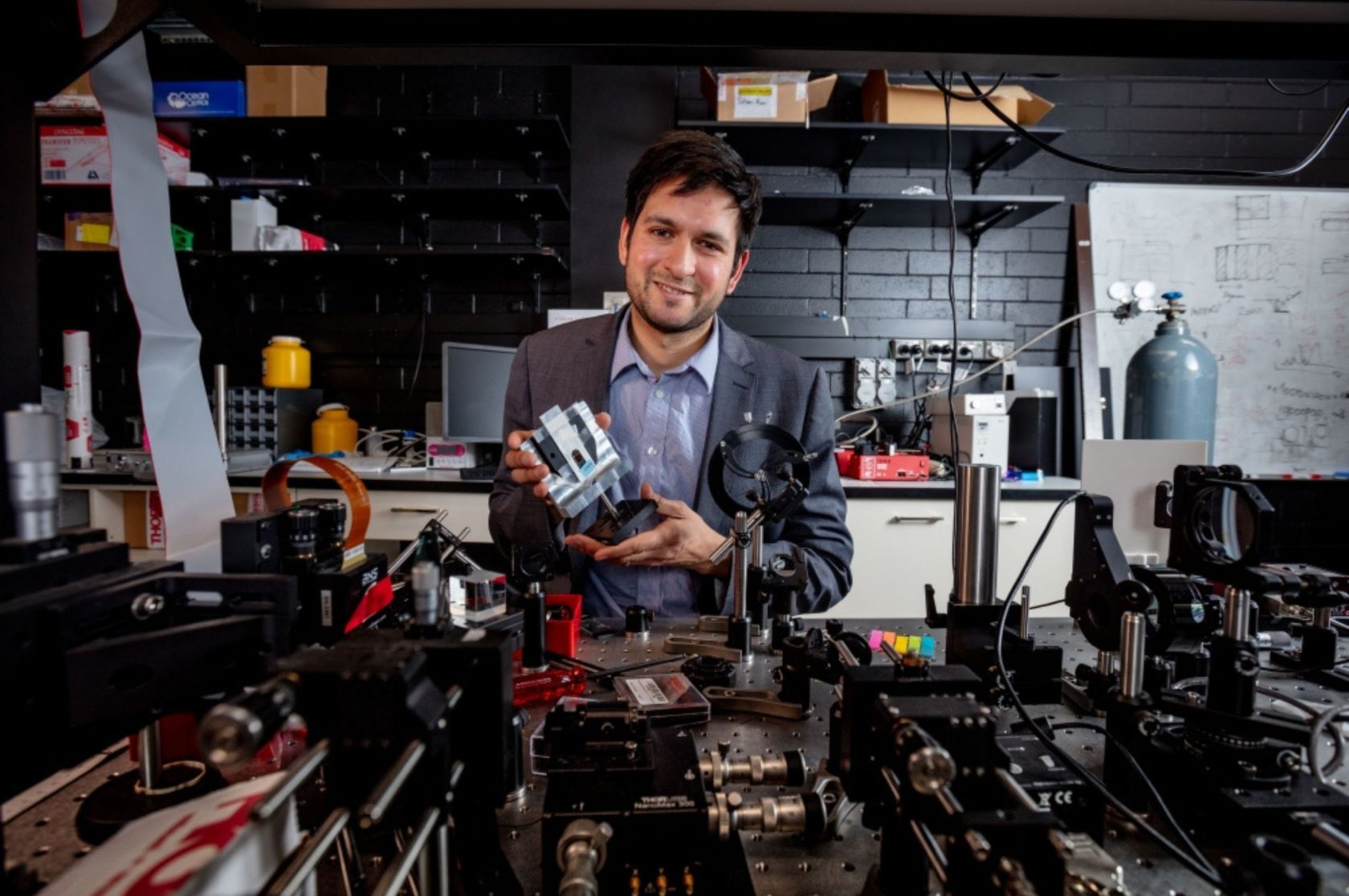 Students' imaginations transported to moon | Mirage News