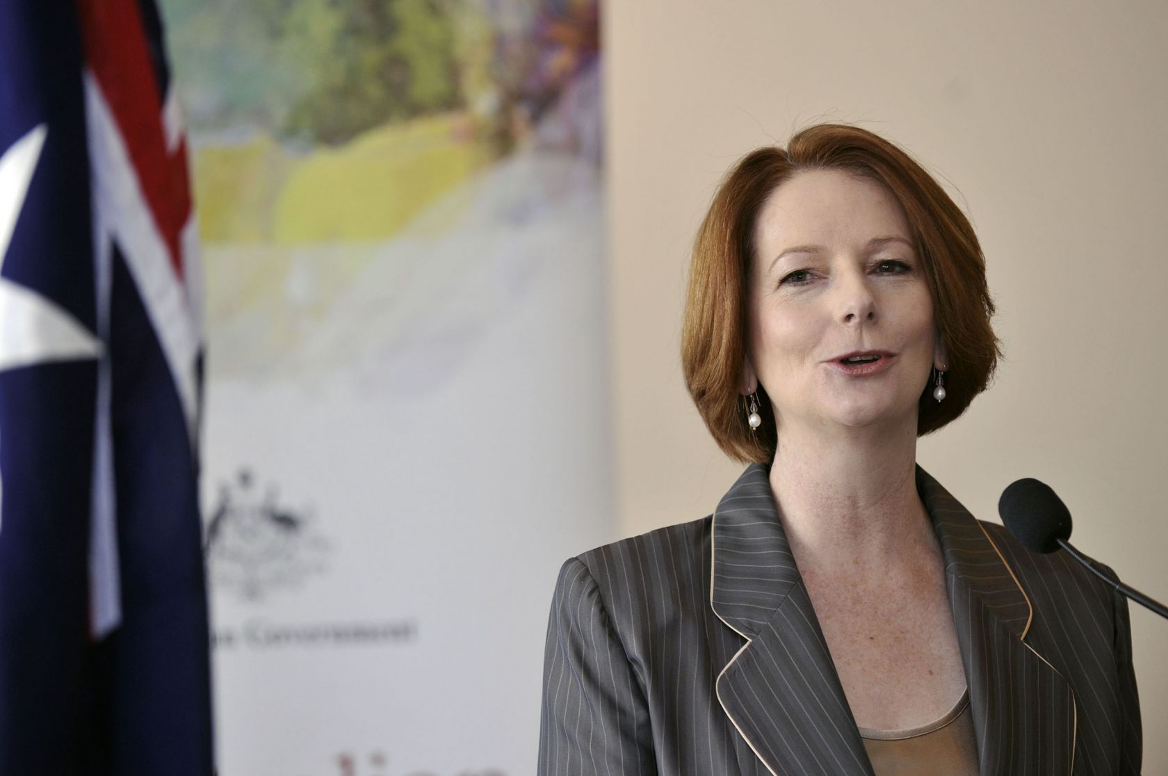 Politicians do keep their promises, News, La Trobe University