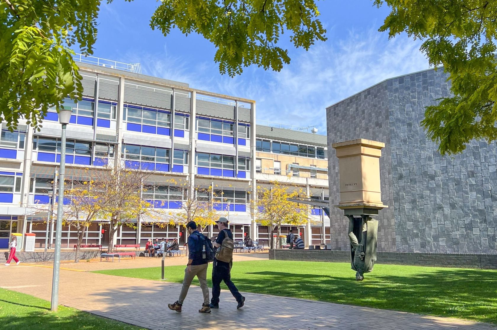 La Trobe Applauds New Explicit Teaching Approach | Mirage News