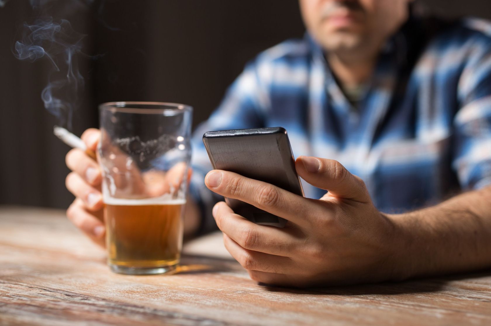 Study shows how excessive drinking affects others, News, La Trobe ...