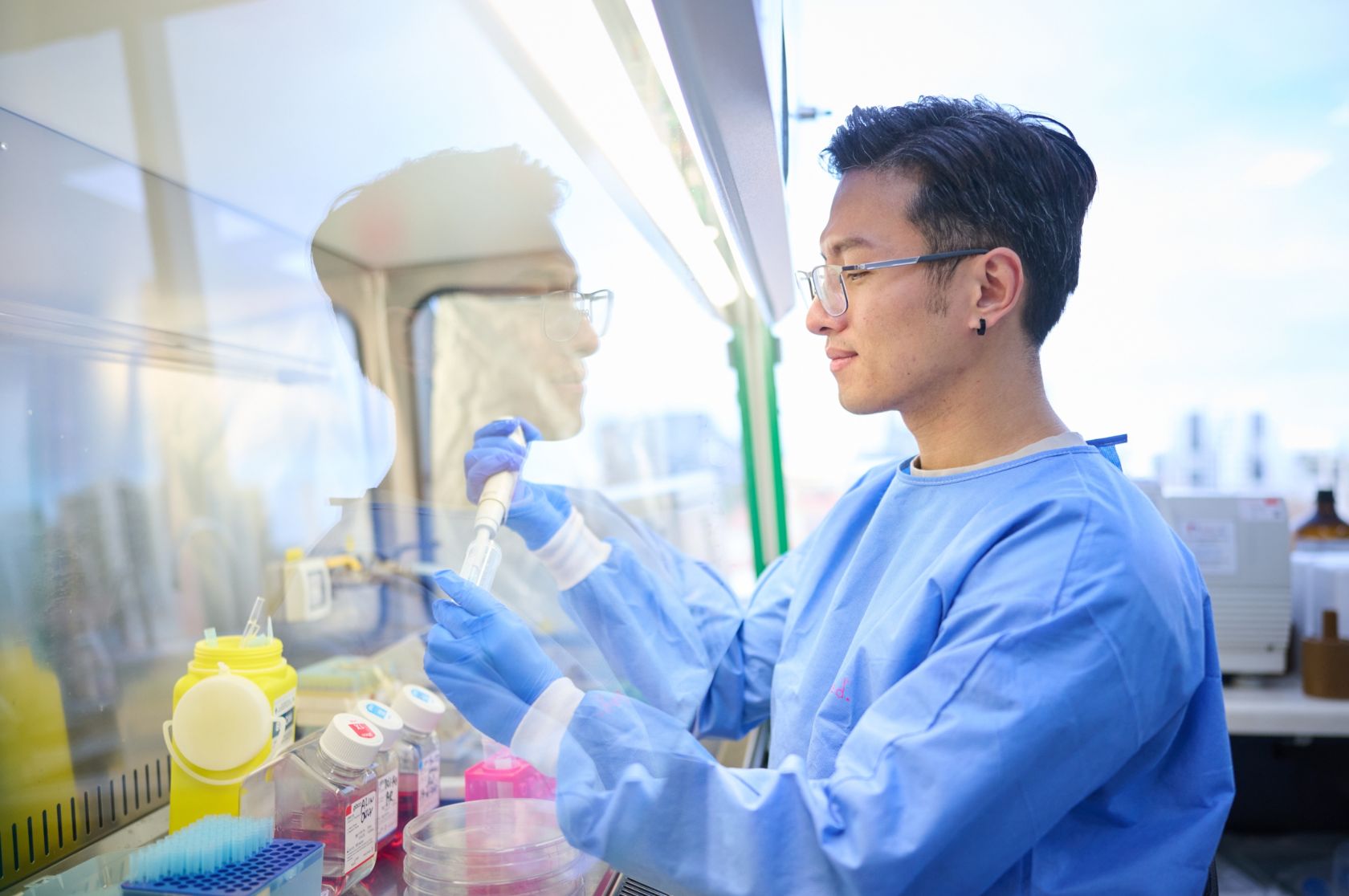 Mapping molecular blueprint of blood messengers , News, La Trobe University