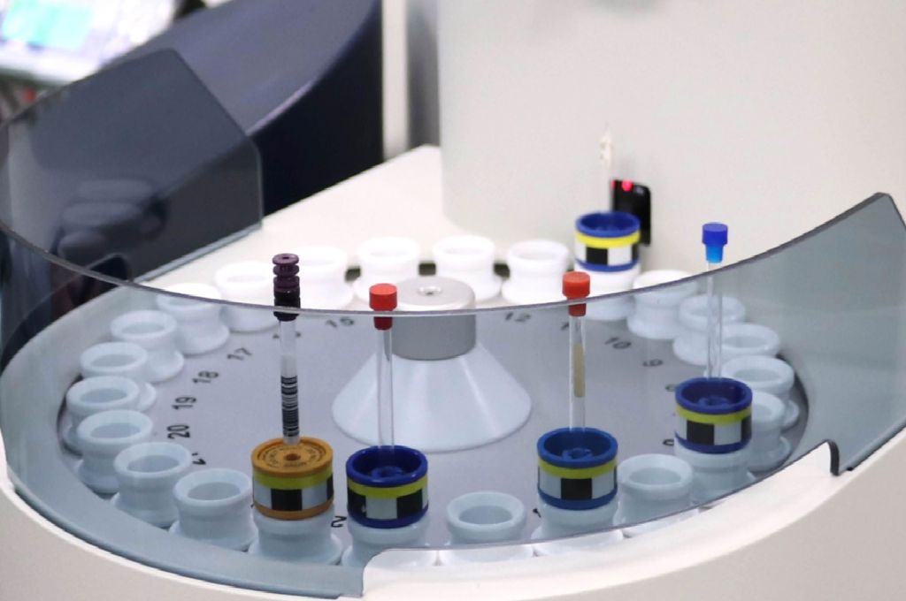 Small Molecule Structure Characterisation, Office of Research ...